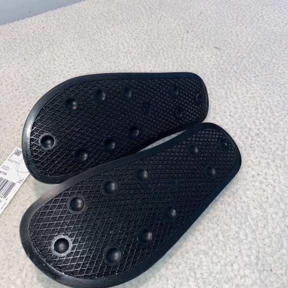 adidas | Shoes | Adidas Adilette Comfort J | Poshmark